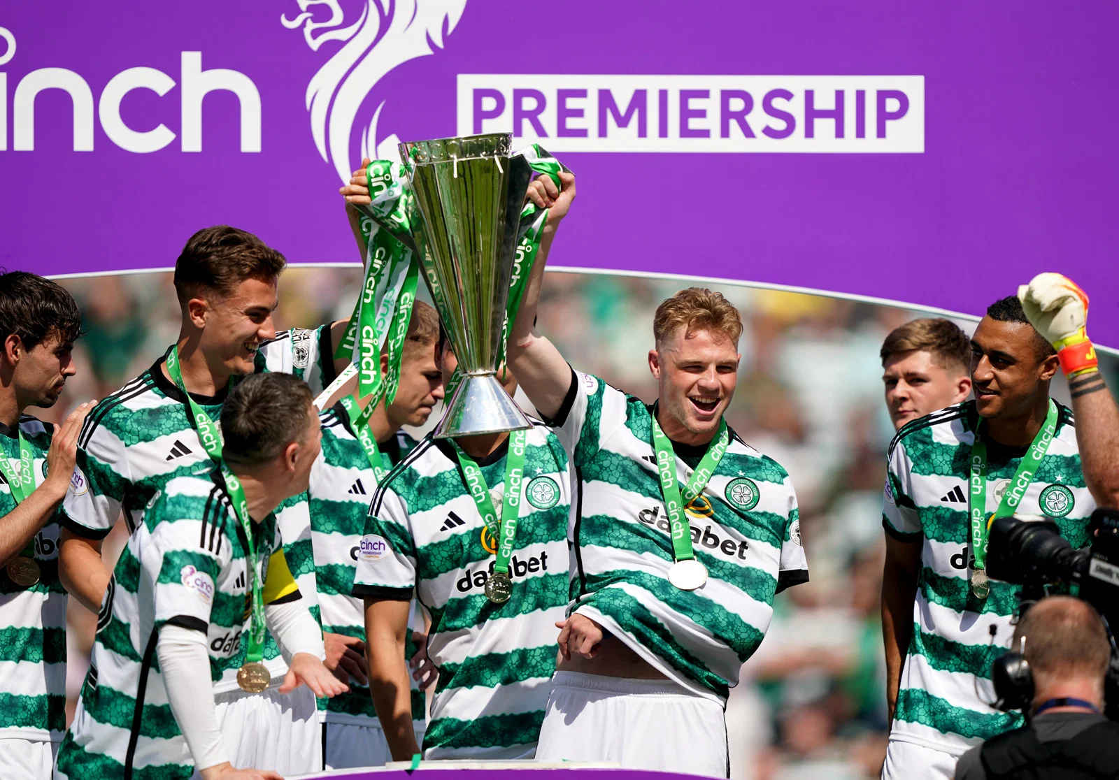 Stephen Welsh set to sign for Swansea City after Celtic release ...