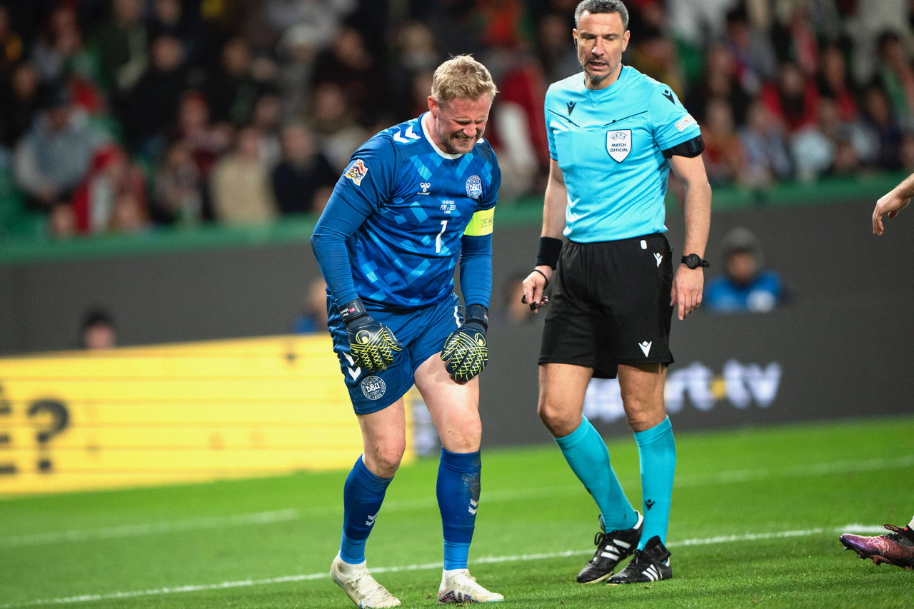 Kasper Schmeichel announces retirement due to shoulder concerns ...