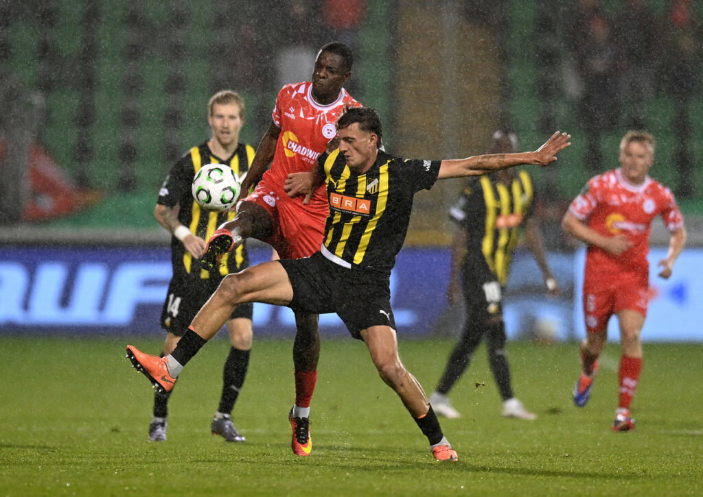 BK Hacken's midfield star set to snub Celtic for Lisbon switch - Celtic ...