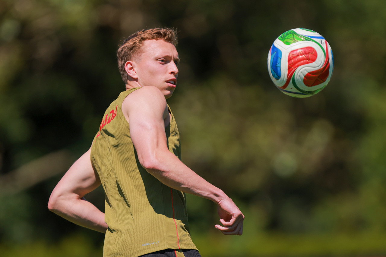 Alistair Johnston earns ‘World-Class’ praise after Canada Victory ...