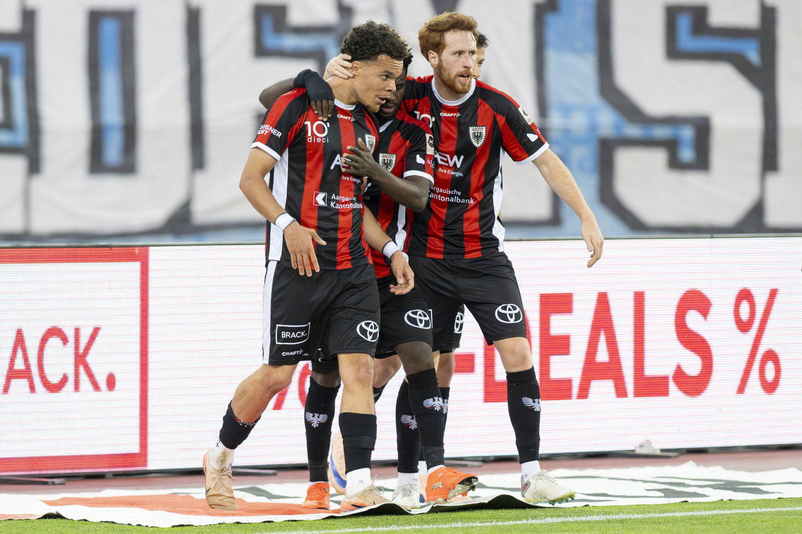 Celtic target Camilo Duran's manager makes transfer admission - Celtic ...